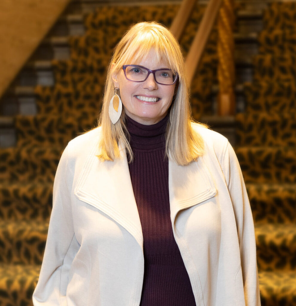 Staff & Artistic Partners - Indiana Repertory Theatre